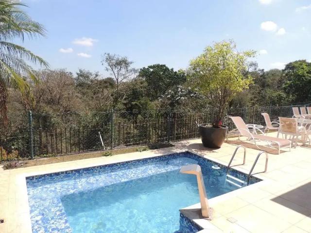 Casa / Sobrado em Condomínio para Locação em Santana de Parnaíba/SP Alphaville 3 Quartos