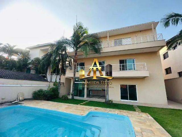 Casa / Sobrado em Condomínio para Locação em Santana de Parnaíba/SP Alphaville 3 Quartos