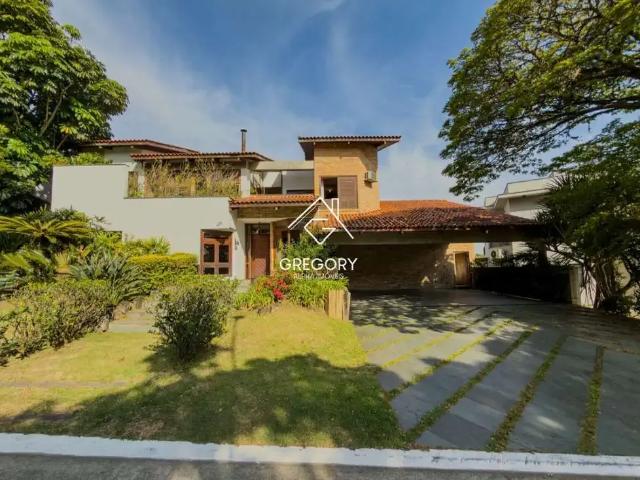 Casa / Sobrado em Condomínio para Locação em Santana de Parnaíba/SP Alphaville 3 Quartos
