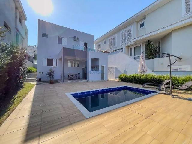 Casa / Sobrado em Condomínio para Locação em Santana de Parnaíba/SP Alphaville 3 Quartos