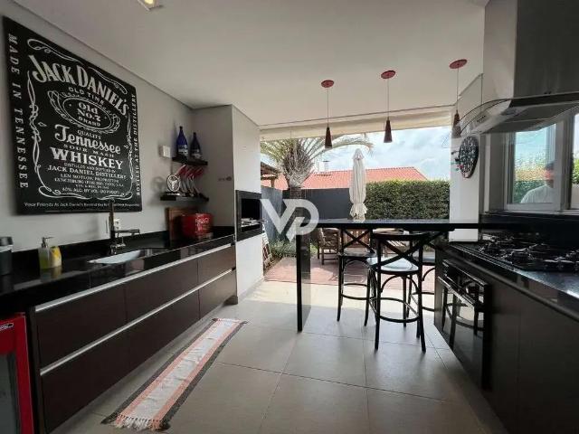 Casa / Sobrado em Condomínio para Locação em Santana de Parnaíba/SP Alphaville 3 Quartos