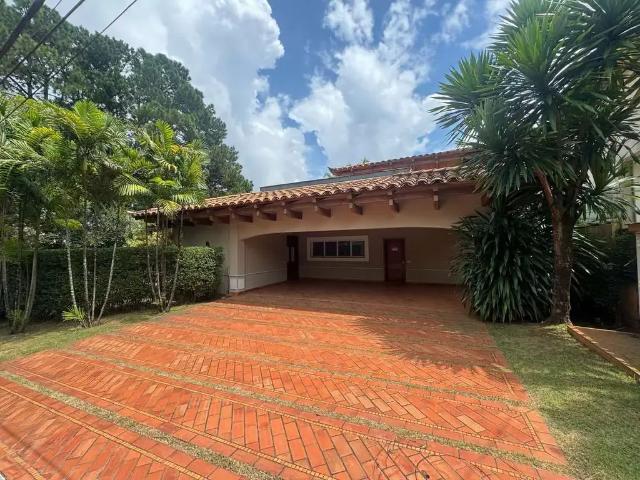 Casa / Sobrado em Condomínio para Locação em Santana de Parnaíba/SP Alphaville 3 Quartos
