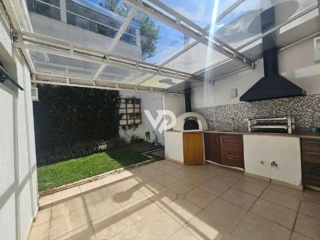Casa / Sobrado em Condomínio para Locação em Santana de Parnaíba/SP Alphaville 3 Quartos