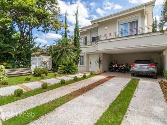 Casa / Sobrado em Condomínio para Locação em Santana de Parnaíba/SP Alphaville 3 Quartos