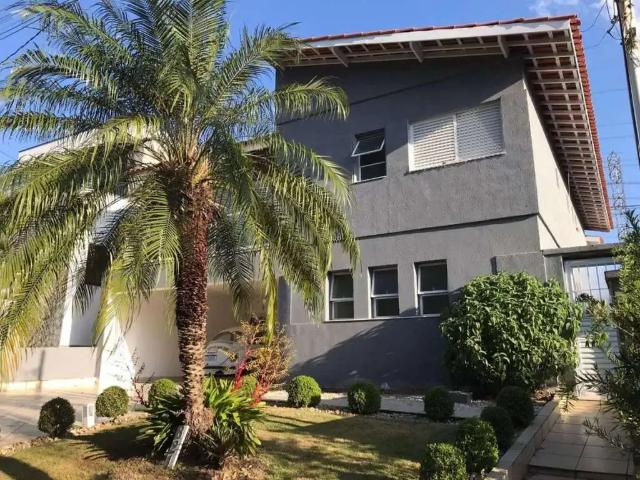 Casa / Sobrado em Condomínio para Locação em Santana de Parnaíba/SP Alphaville Residencial 9 4 Quartos