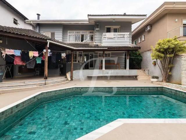 Casa / Sobrado em Condomínio para Locação em Santana de Parnaíba/SP Alphaville Residencial 10 5 Quartos