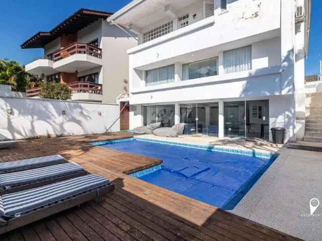 Casa / Sobrado em Condomínio para Locação em Santana de Parnaíba/SP Alphaville Residencial 3 4 Quartos