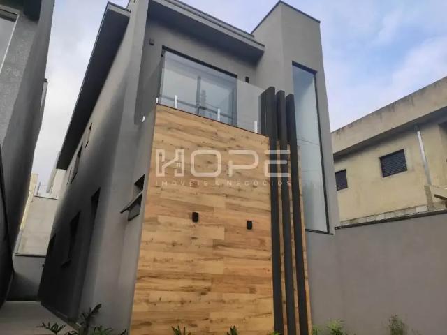 Casa / Sobrado em Condomínio para Locação em Santana de Parnaíba/SP Jaguari 3 Quartos