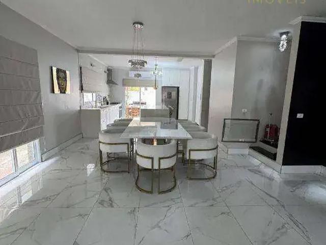 Casa / Sobrado em Condomínio para Locação em Santana de Parnaíba/SP Morada dos Pinheiros Aldeia da Serra 3 Quartos