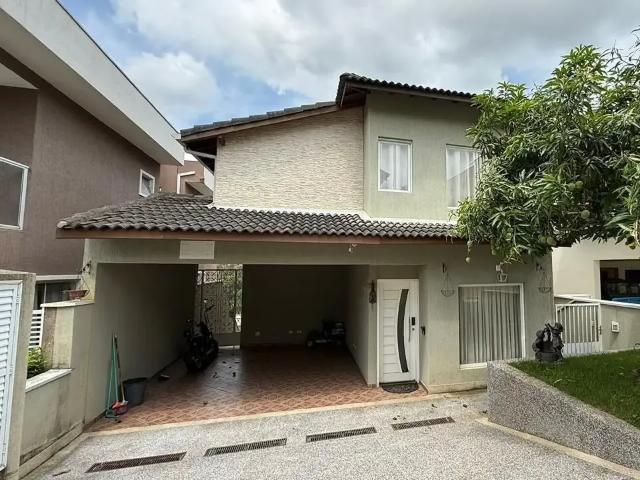 Casa / Sobrado em Condomínio para Locação em Santana de Parnaíba/SP Suru 4 Quartos