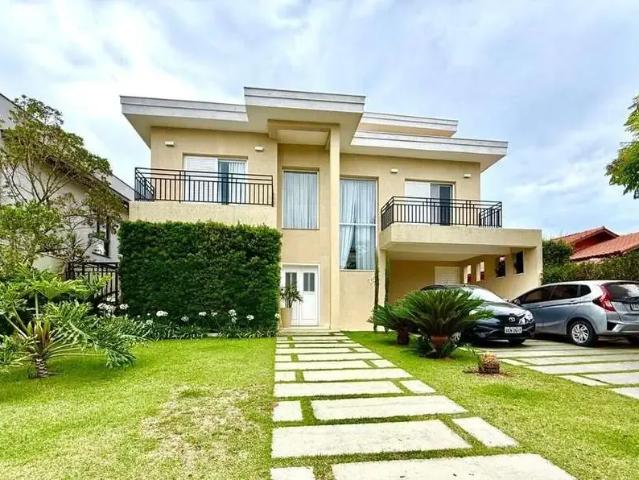 Casa / Sobrado em Condomínio para Locação em Santana de Parnaíba/SP Suru 3 Quartos
