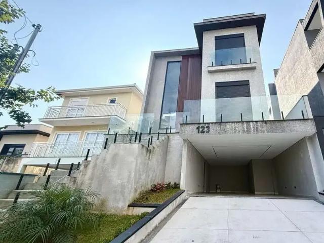 Casa / Sobrado em Condomínio para Locação em Santana de Parnaíba/SP Suru 3 Quartos
