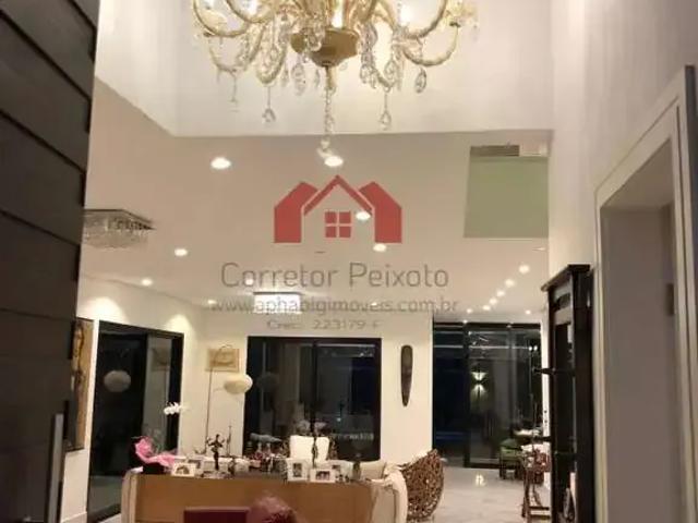 Casa / Sobrado em Condomínio para Locação em Santana de Parnaíba/SP Tamboré 4 Quartos