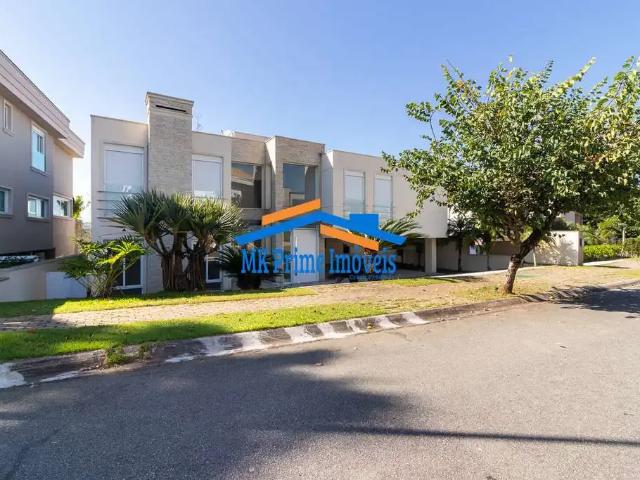 Casa / Sobrado em Condomínio para Locação em Santana de Parnaíba/SP Tamboré 4 Quartos
