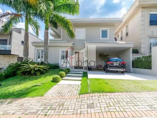 Casa / Sobrado em Condomínio para Locação em Santana de Parnaíba/SP Tamboré 4 Quartos