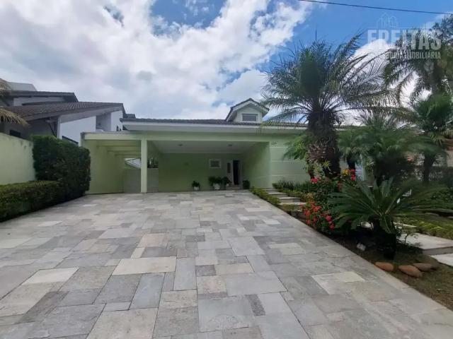 Casa / Sobrado em Condomínio para Locação em Santana de Parnaíba/SP Tamboré 4 Quartos