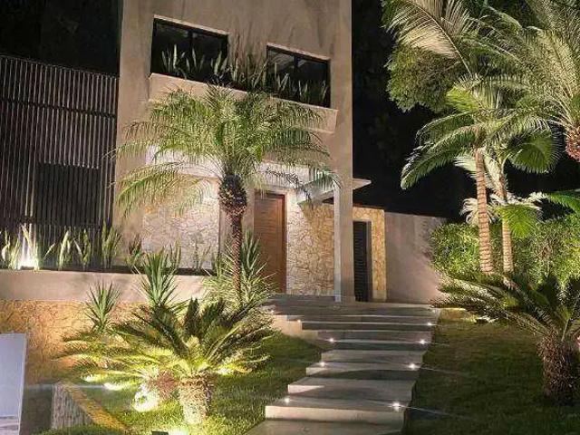 Casa / Sobrado em Condomínio para Locação em Santana de Parnaíba/SP Tamboré 4 Quartos