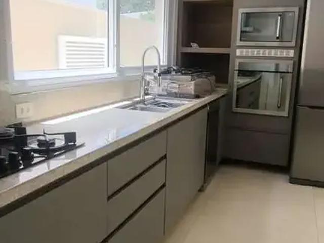 Casa / Sobrado em Condomínio para Locação em Santana de Parnaíba/SP Tamboré 4 Quartos