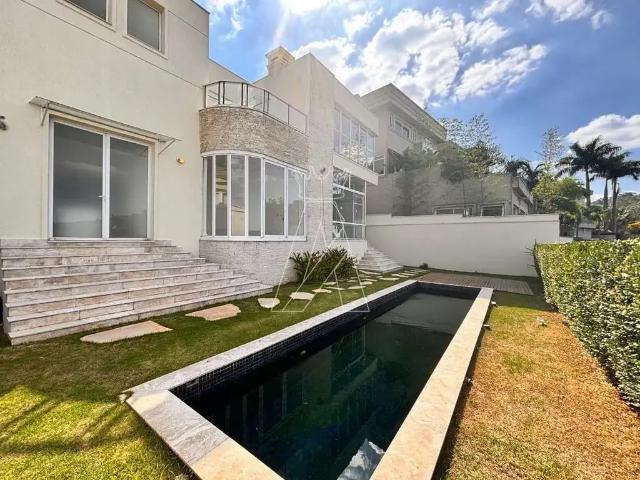 Casa / Sobrado em Condomínio para Locação em Santana de Parnaíba/SP Tamboré 4 Quartos