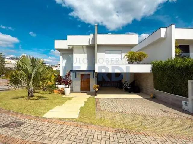 Casa / Sobrado em Condomínio para Locação em Santana de Parnaíba/SP Tamboré 4 Quartos