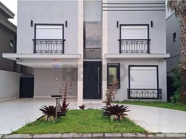 Casa / Sobrado em Condomínio para Locação em Santana de Parnaíba/SP Tamboré 4 Quartos