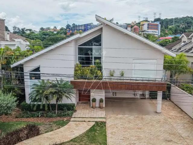 Casa / Sobrado em Condomínio para Locação em Santana de Parnaíba/SP Tamboré 4 Quartos