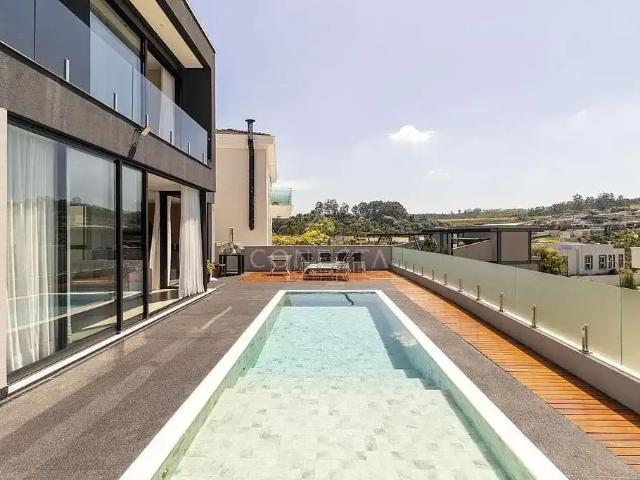 Casa / Sobrado em Condomínio para Locação em Santana de Parnaíba/SP Tamboré 4 Quartos