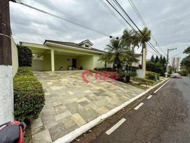 Casa / Sobrado em Condomínio para Locação em Santana de Parnaíba/SP Tamboré 4 Quartos
