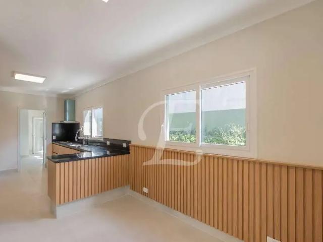 Casa / Sobrado em Condomínio para Locação em Santana de Parnaíba/SP Tamboré 4 Quartos