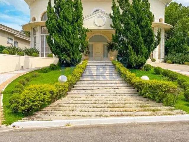Casa / Sobrado em Condomínio para Locação em Santana de Parnaíba/SP Tamboré 4 Quartos
