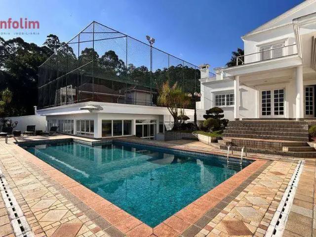 Casa / Sobrado em Condomínio para Locação em Santana de Parnaíba/SP Tamboré 4 Quartos