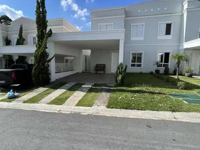 Casa / Sobrado em Condomínio para Locação em Santana de Parnaíba/SP Tamboré 4 Quartos