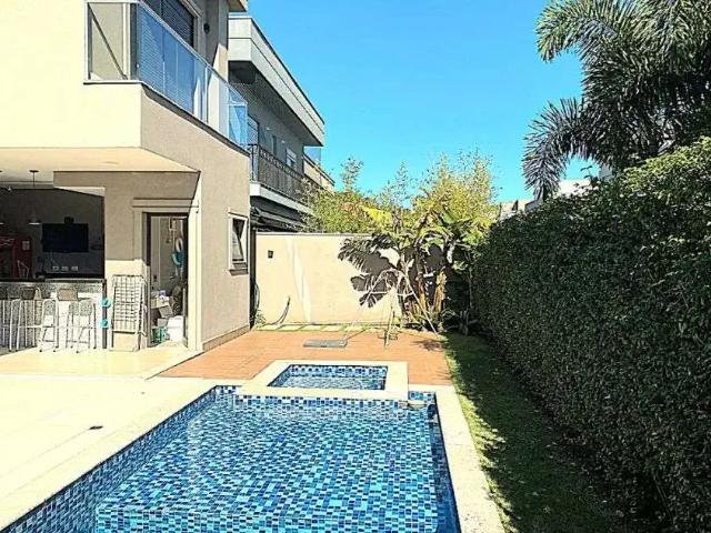 Casa / Sobrado em Condomínio para Locação em Santana de Parnaíba/SP Tamboré 4 Quartos