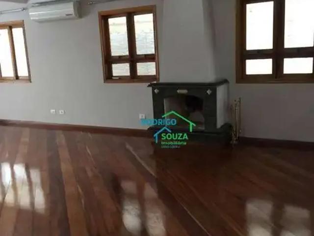 Casa / Sobrado em Condomínio para Locação em Santana de Parnaíba/SP Tamboré 5 Quartos