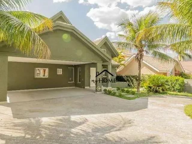 Casa / Sobrado em Condomínio para Locação em Santana de Parnaíba/SP Tamboré 5 Quartos