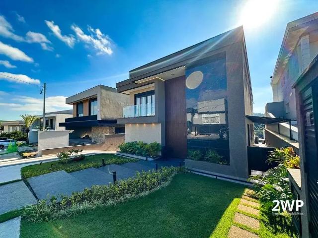 Casa / Sobrado em Condomínio para Locação em Santana de Parnaíba/SP Tamboré 5 Quartos
