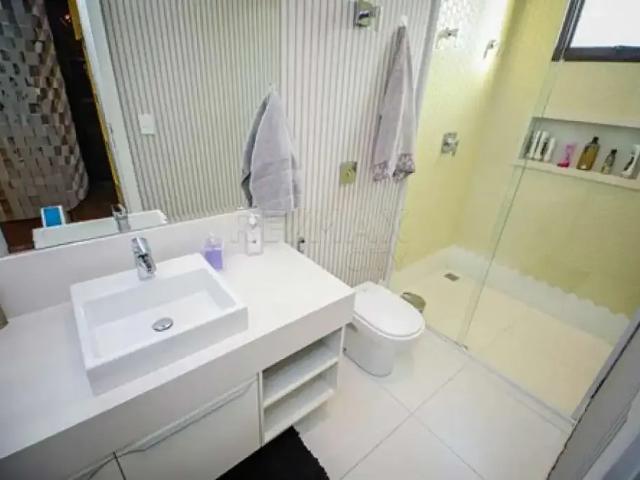 Casa / Sobrado em Condomínio para Locação em Santana de Parnaíba/SP Tamboré 3 Quartos