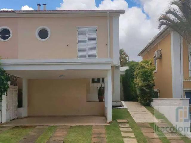 Casa / Sobrado em Condomínio para Locação em Santana de Parnaíba/SP Tamboré 3 Quartos