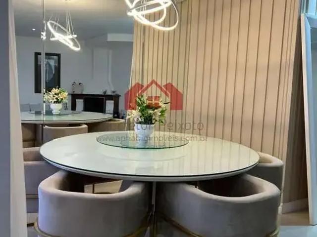 Casa / Sobrado em Condomínio para Locação em Santana de Parnaíba/SP Tamboré 3 Quartos