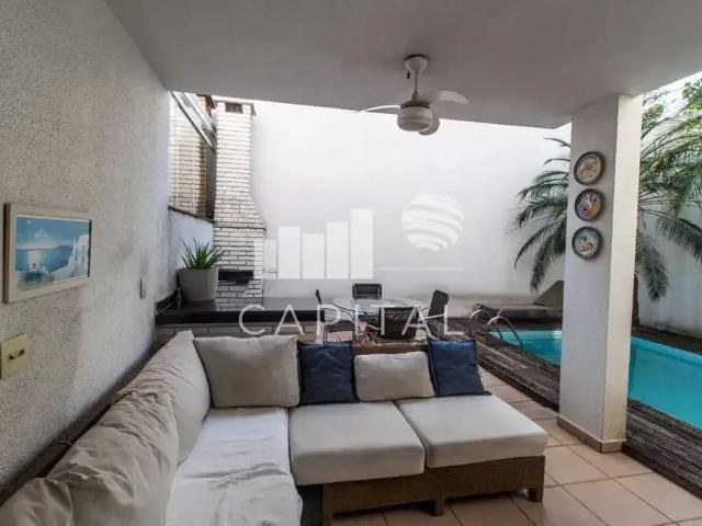Casa / Sobrado em Condomínio para Locação em Santana de Parnaíba/SP Tamboré 3 Quartos
