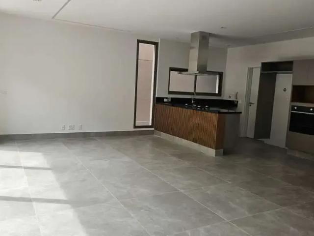 Casa / Sobrado em Condomínio para Locação em Santana de Parnaíba/SP Tamboré 3 Quartos
