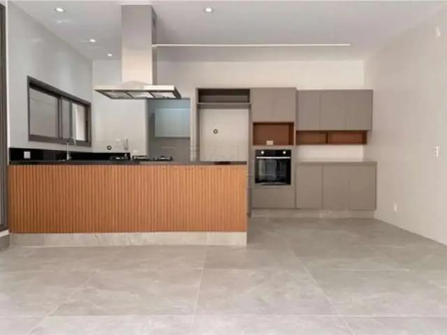 Casa / Sobrado em Condomínio para Locação em Santana de Parnaíba/SP Tamboré 3 Quartos