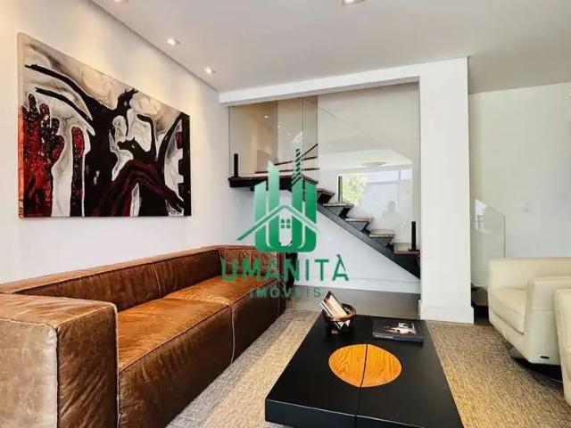 Casa / Sobrado em Condomínio para Locação em Santana de Parnaíba/SP Tamboré 3 Quartos