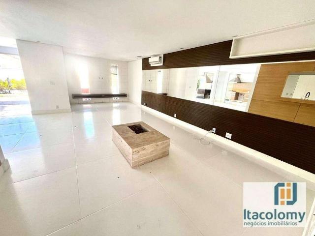 Casa / Sobrado em Condomínio para Locação em Santana de Parnaíba/SP Tamboré 3 Quartos