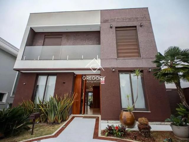 Casa / Sobrado em Condomínio para Locação em Santana de Parnaíba/SP Tamboré 3 Quartos