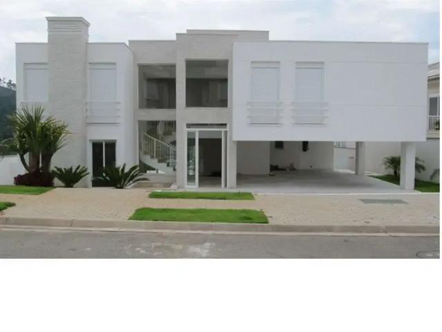 Casa / Sobrado em Condomínio para Locação em Santana de Parnaíba/SP Tamboré 3 Quartos
