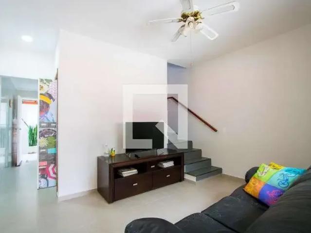 Casa / Sobrado em Condomínio para Locação em Santo André/SP Parque Bandeirante 2 Quartos