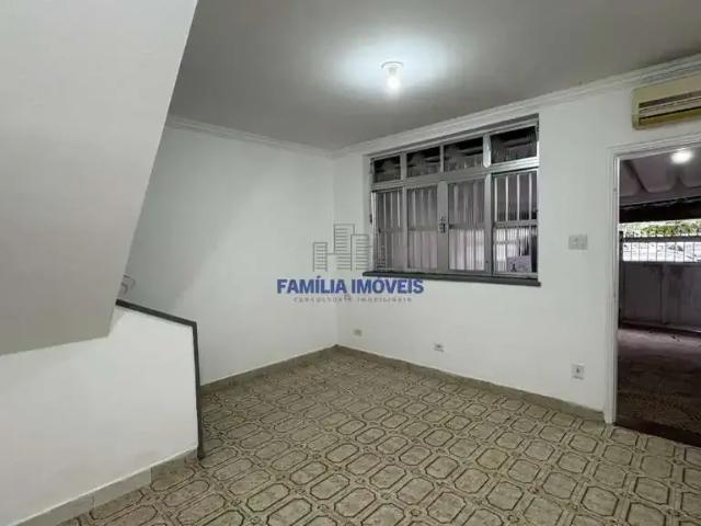 Casa / Sobrado em Condomínio para Locação em Santos/SP Ponta da Praia 2 Quartos