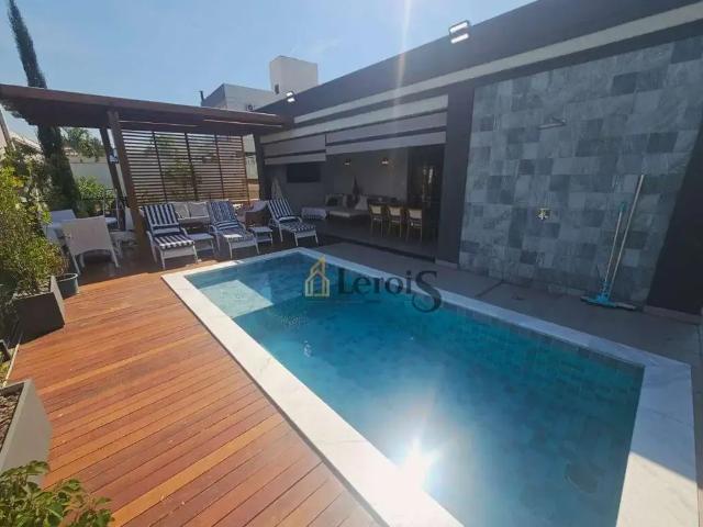 Casa / Sobrado em Condomínio para Locação em Salto/SP Mirante dos Ypês 4 Quartos