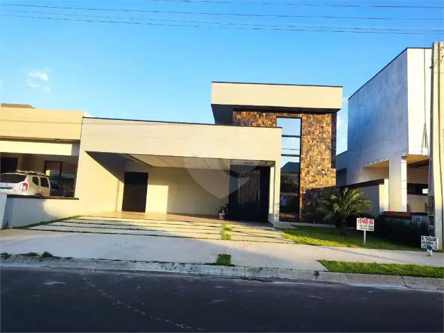 Casa / Sobrado em Condomínio para Locação em Salto/SP Buru 3 Quartos